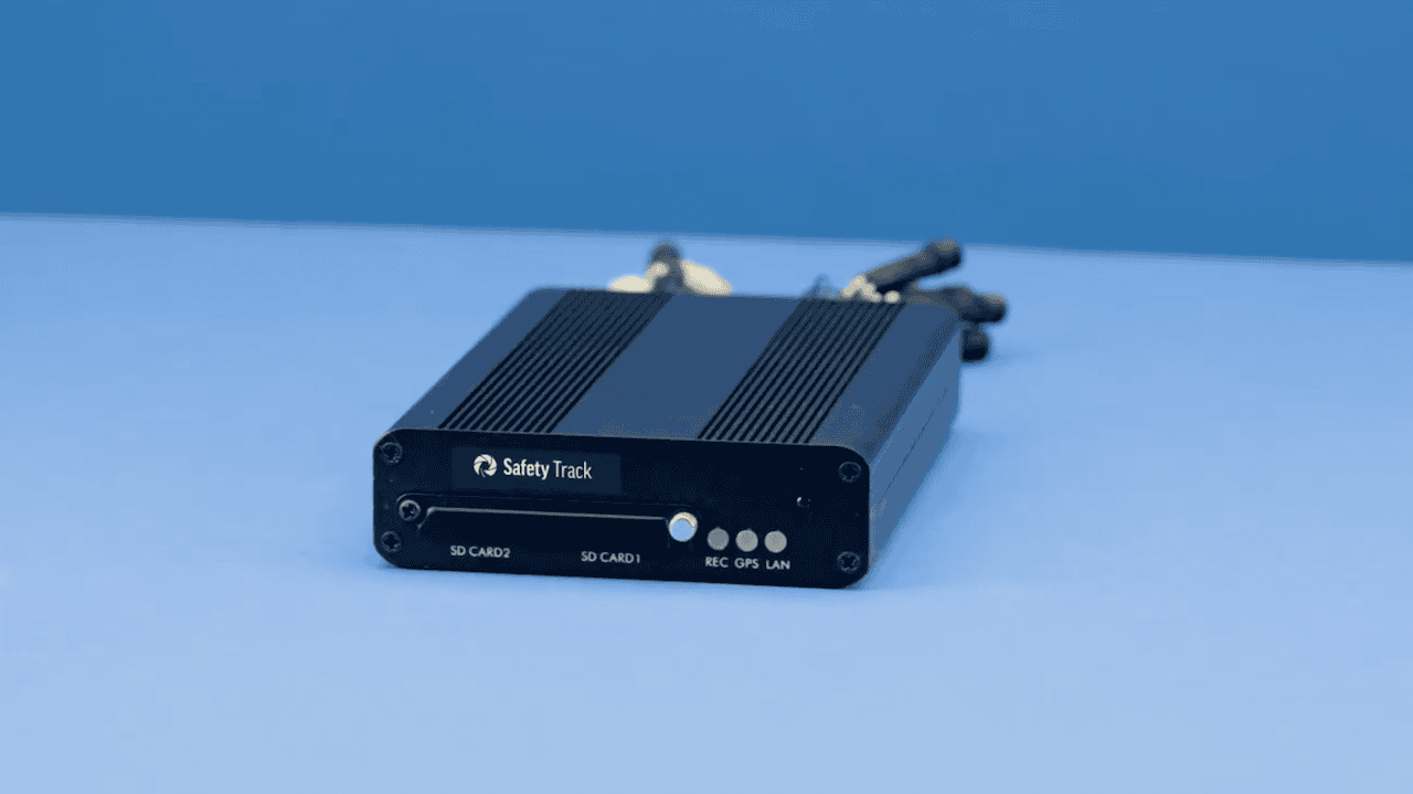 Vehicle Camera System: The ST-801 Solution for Fleet Safety - Safety Track